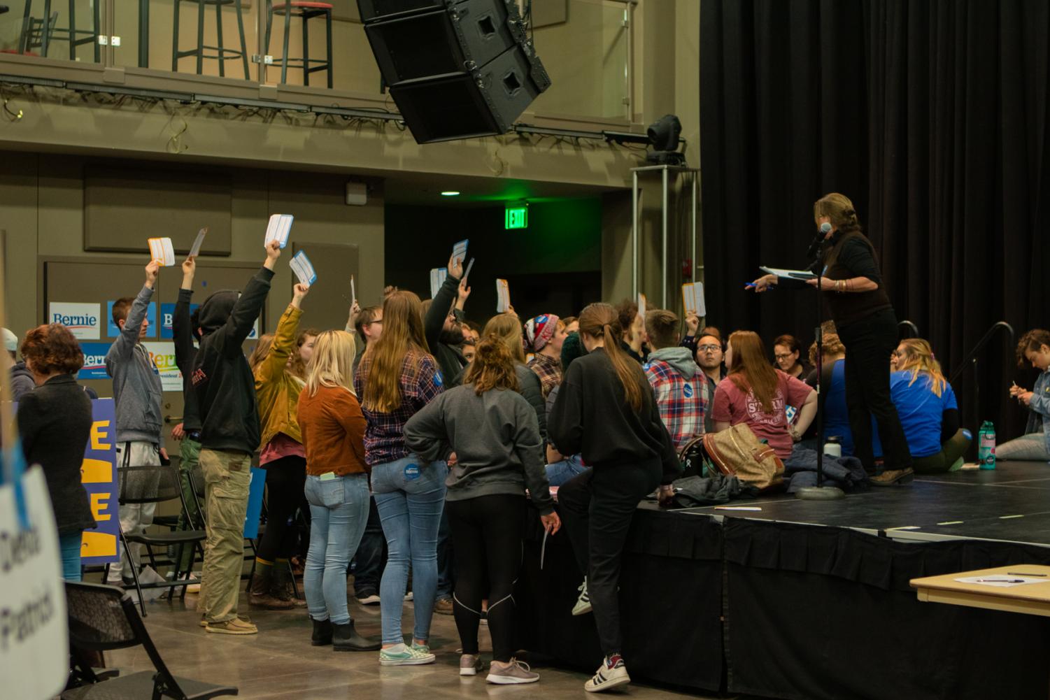 Simpson turns out for Iowa caucuses – The Simpsonian
